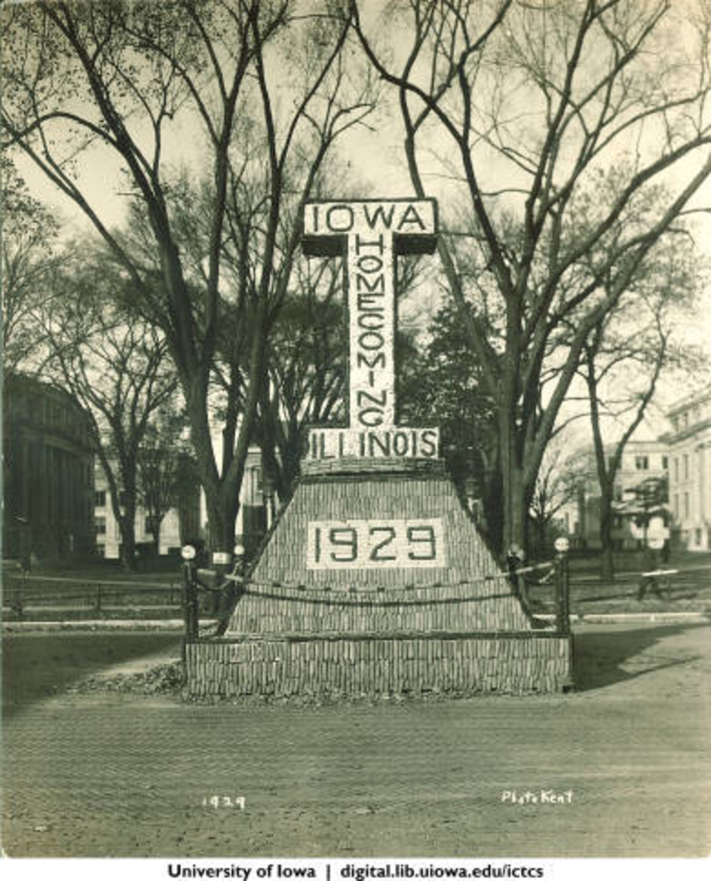 History | Homecoming - The University of Iowa